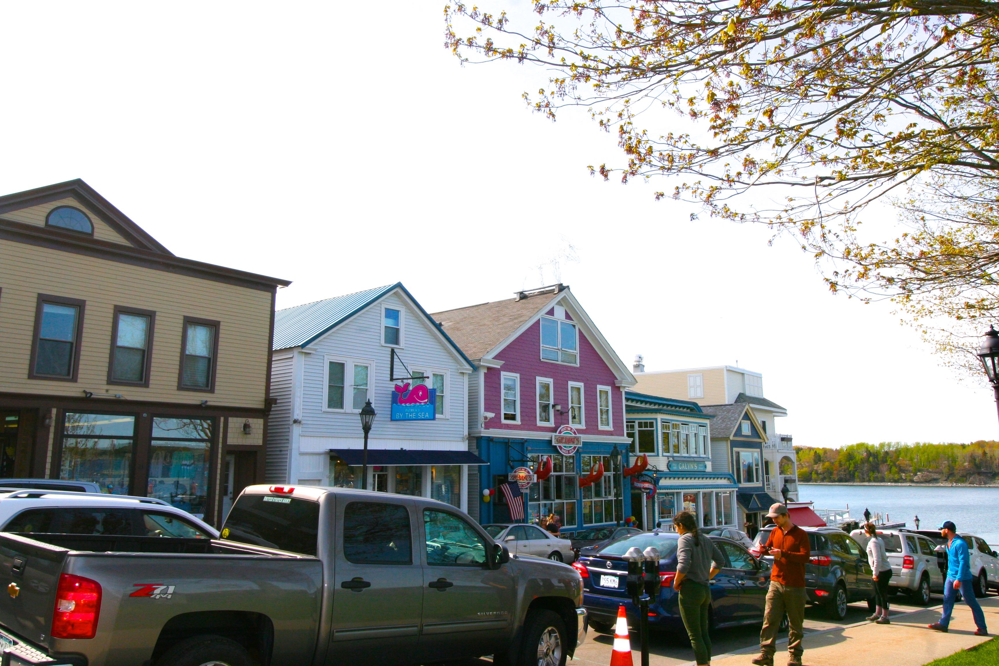Bar Harbor dorm amendment tackles workforce-housing squeeze | Mainebiz.biz